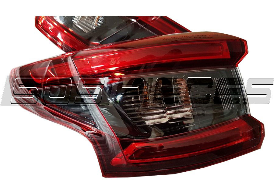 Sospieces.com - FEU ARRIÈRE MITSUBISHI : MR954576